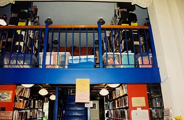 Double Decker Meekins | Meekins Library